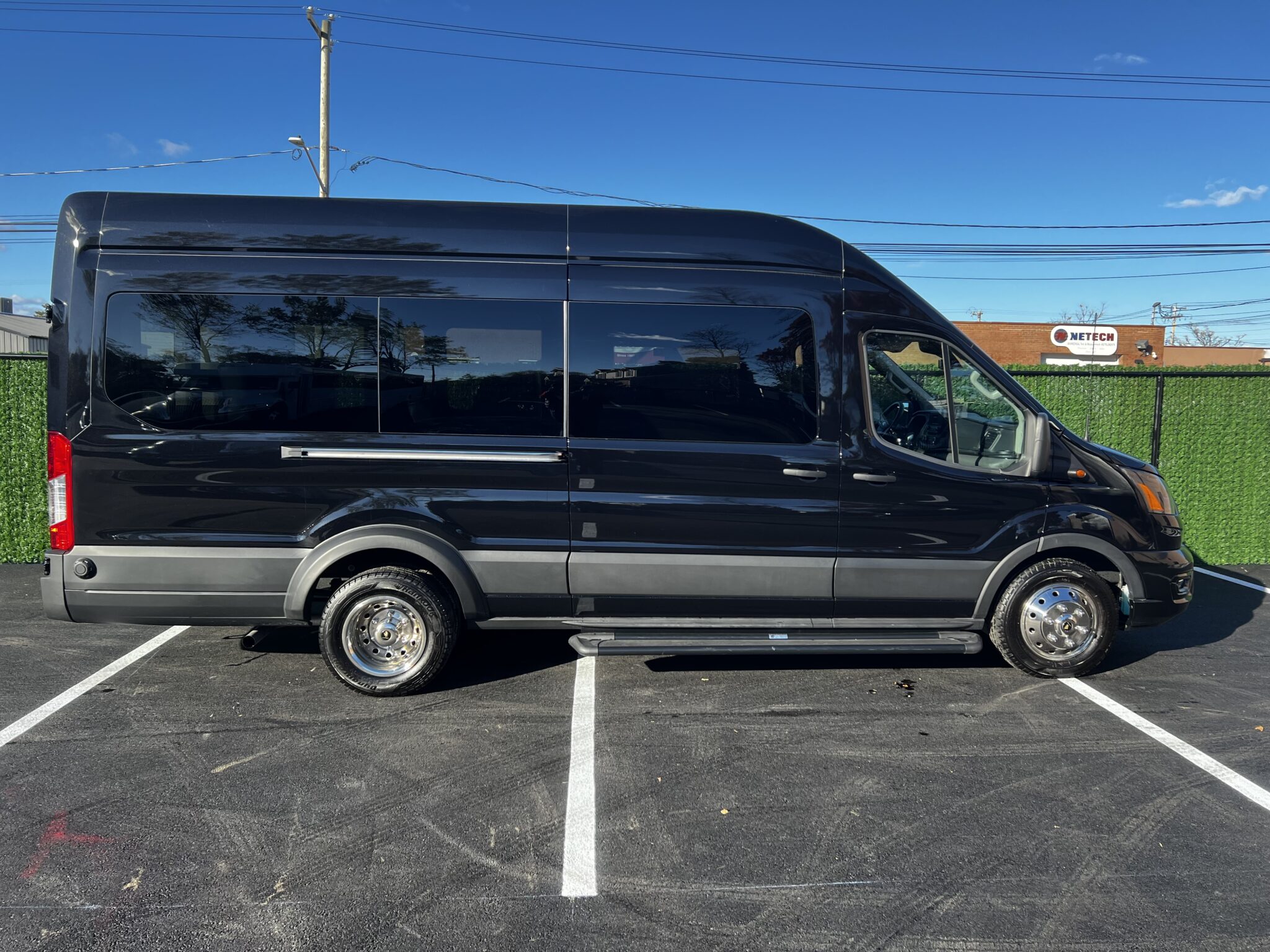 Transit 13 Passanger Car Service | Long Island & NYC